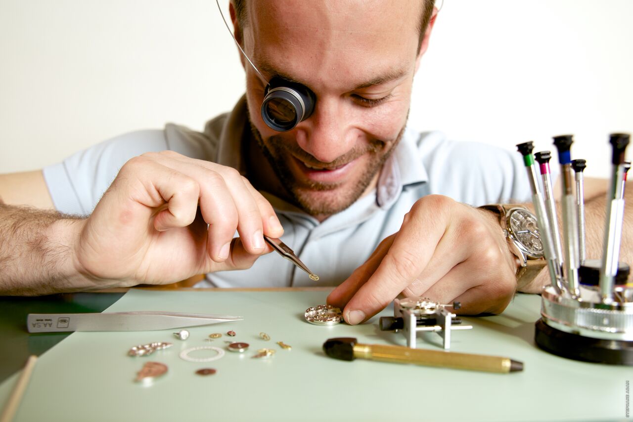 Watchmaking courses in France - Objectif Horlogerie